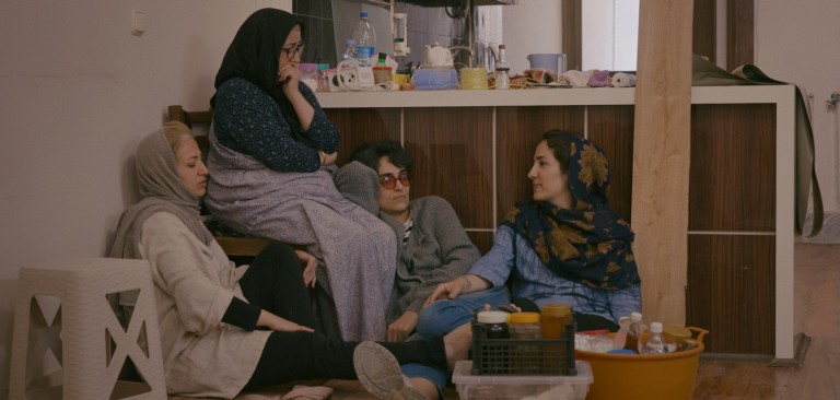 A Move - A Documentary Short film by Elahe Esmaili